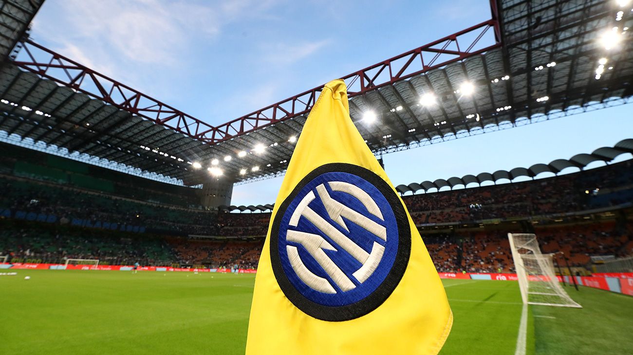 El Inter de Milán duda entre dos centrales jóvenes de Barça y Madrid