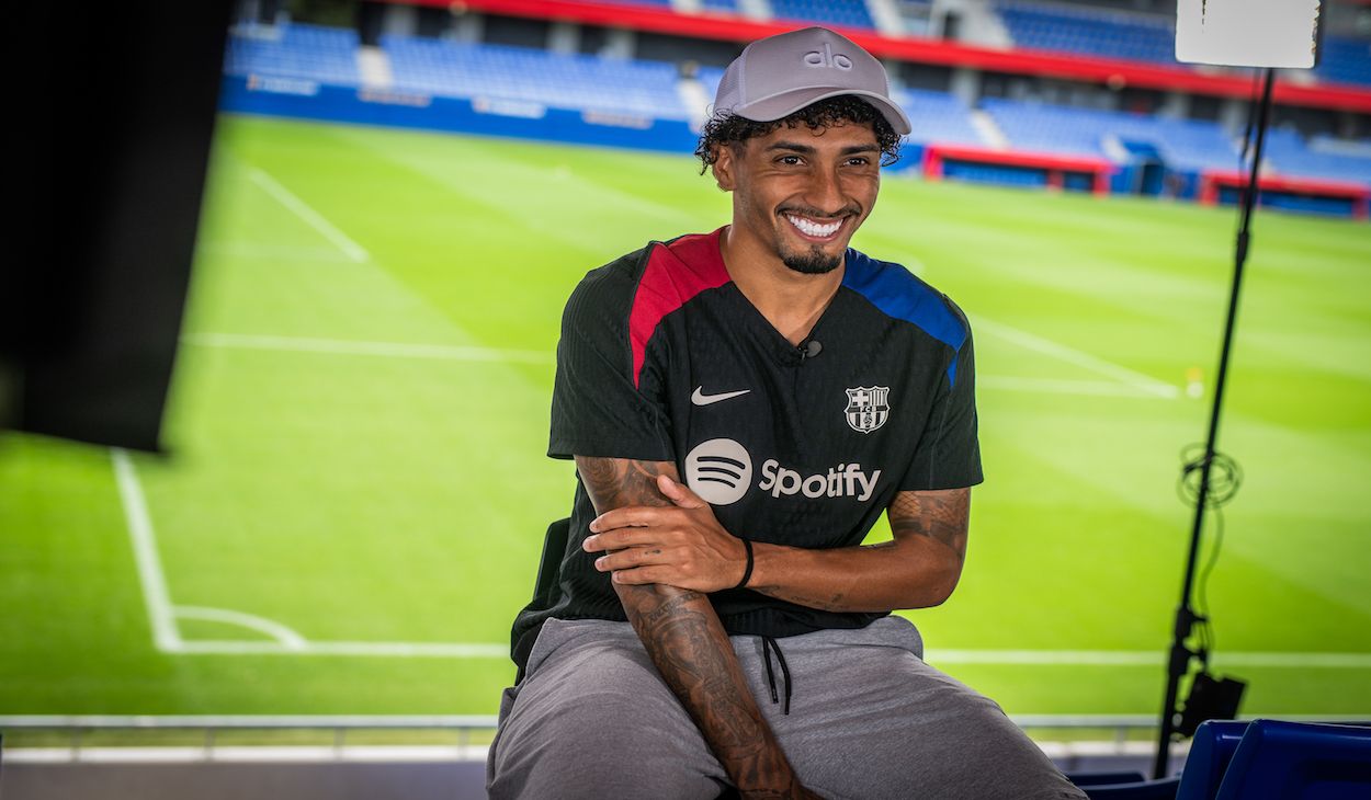 RAPHINHA: ENTREVISTA al MVP de AGOSTO en LALIGA 2024/25