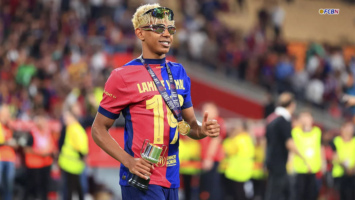 ¡Lamine Yamal es Superman! Mira su nuevo mural en Barcelona