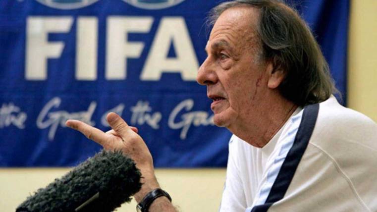 Menotti estalla contra la FIFA por Messi: "Es un disparate"