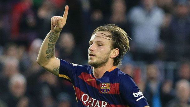 Rakitic: "Be in the field at the side of Messi is an honour"